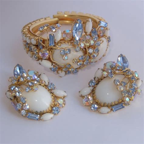 VTG ALICE CAVINESS GOLD PLATE BLUE AURORA BOREALIS RHINESTONE BRACELET