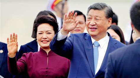 Chinas Xi Jinping Visits Vietnam To Bolster Ties