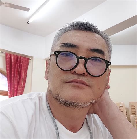 Шива Энэтхэг бараа захиалга худалдаа Зааны толгойн дүрстэй 3 эгнээ хясаан шигтгээтэй цэвэр