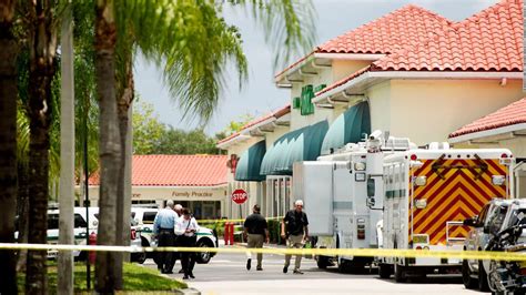 Royal Palm Beach Publix Shooting 2 Dead After Shooting At A Publix In Florida The Shooter Is