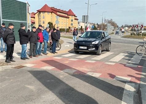 Otwarto wiadukt w Łowiczu Mieszkańcy czekali na tę inwestycję od 60