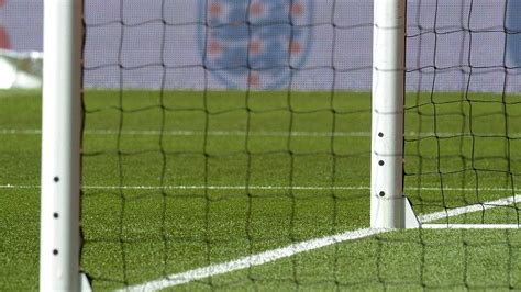 تطبيق تقنية مراقبة خط المرمى في كأس أمم أوروبا 2016 Bbc News عربي