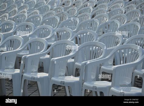 Lightweightchairs Hi Res Stock Photography And Images Alamy
