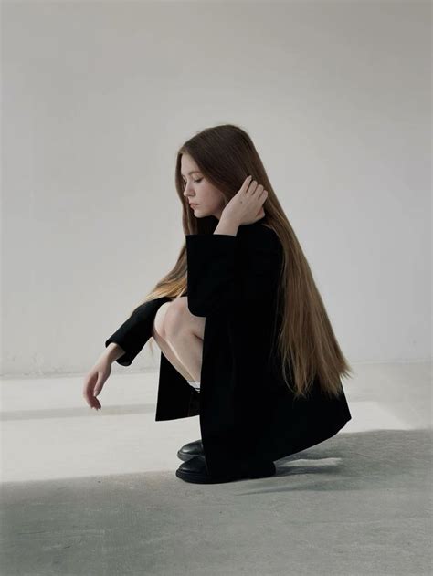 идея для фото на школьный альбом одному En 2024