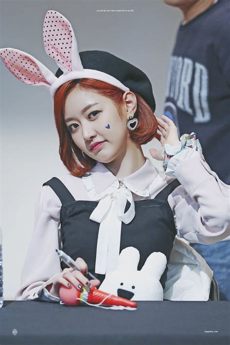 구구단 미미 사진인데 미즈노 아사히 닮았죠  Mlbpark