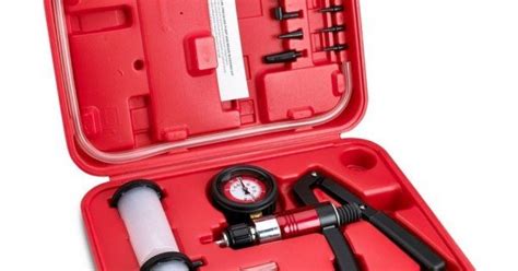 Вакум помпа за обезвъздушаване на спирачна система и съединители