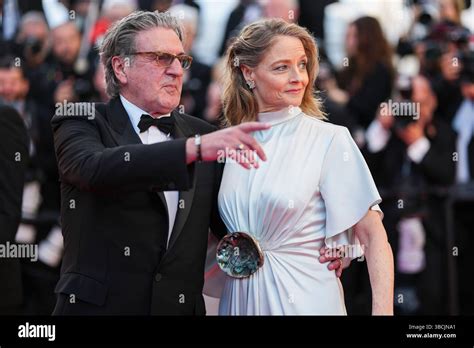 Daniel Auteuil Left And Jodie Foster Pose For Photographers Upon Arrival At The Premiere Of
