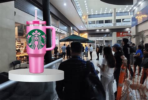 Este Es El Vaso Que Provocó Largas Filas Y Peleas En Los Starbucks De