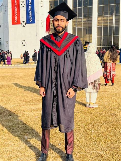 talha ahmed on linkedin alhamdullilah 👨‍🎓 on to my next adventure