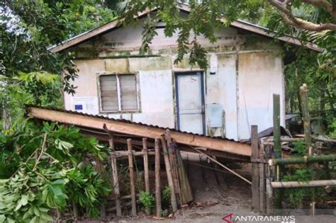 Bpbd Tujuh Rumah Rusak Akibat Gempa Di Simeulue Aceh Antara News