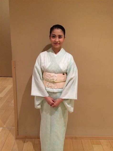 妻にするならこんな女性。海老蔵さんを支える小林麻央さんの愛あふれるエピソード 小林麻央 小林麻央 着物 麻央