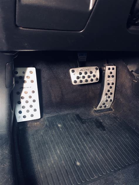Накладки на педали Хонда Аккорд 7 — Honda Accord 7g 2 4 л 2006 года