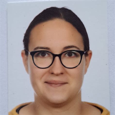 Carolin Bonte Verkäuferin Im Einzelhandel Thollembeek Xing