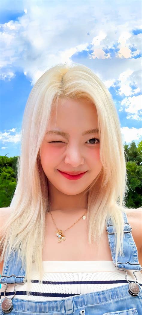 Lia Itzy Wallpaper In 2024 Itzy Lia