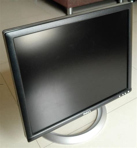 Dell UltraSharp 1907FPV 19 Inch LCD Computers Tech Parts Accessories Monitor Screens On