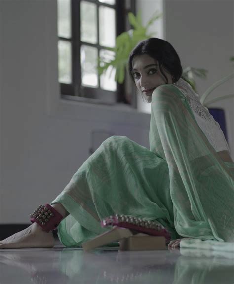 Rithu Manthra Davids Feet