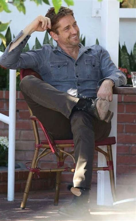 Pin By Rebecca On Gerard One Hot Scottish Man Gerard Butler