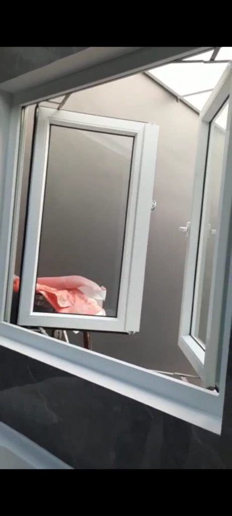 Jendela Double Swing Upvc Tanpa Tiang Tengah Kreasi Megah Konstruksi