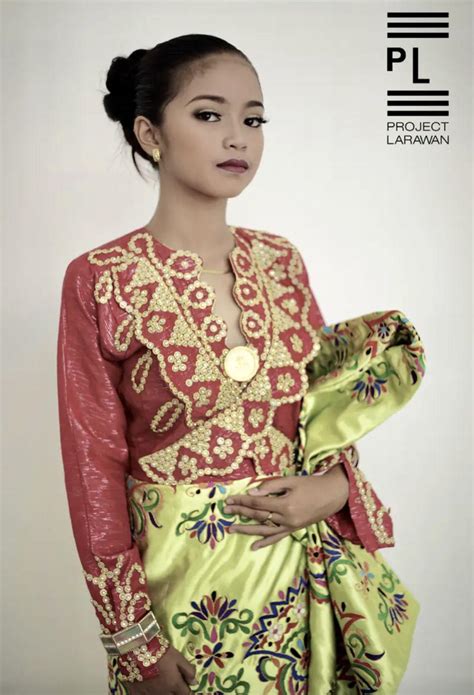 Tausug Traditional Costume Female R Bangsamoro