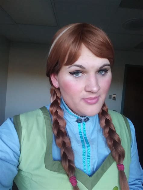 Ive Been Hyping My Princess Anna Cosplay To My Coworkers And Therapist