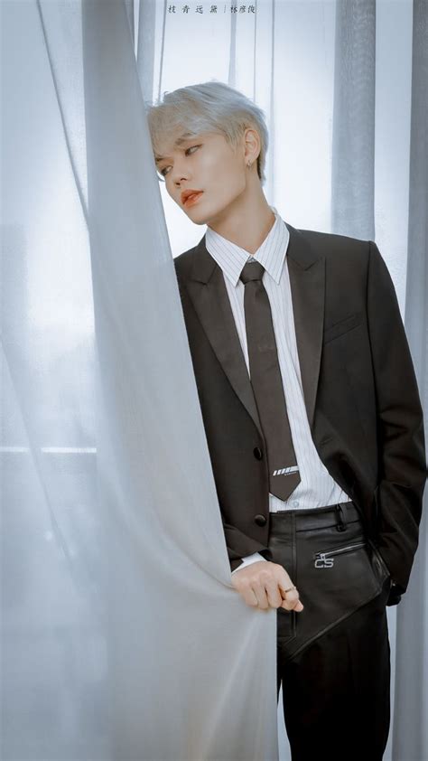 Pin By Danielle Boeckelman On Cute Korean Actors And Singers Korean