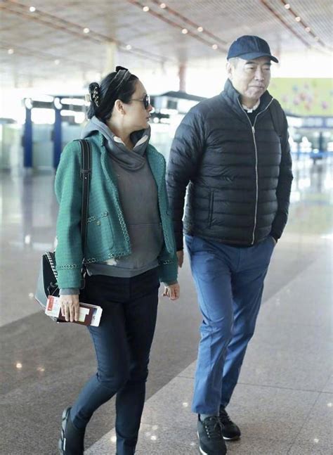 陈红18岁时旧照公开，天然五官楚楚动人，真是天生的大美人