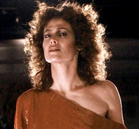 Pin By GEEZEE On CELEB SIGOURNEY WEAVER Sigourney Weaver Sigourney