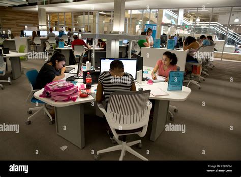 Babe Computer Lab Hi Res Stock Photography And Images Alamy
