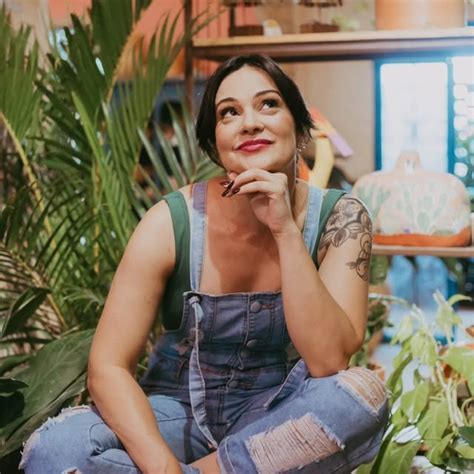 Ludmilla Ribeiro Lulud • Threads Say More