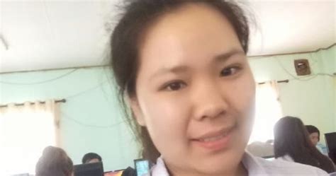 ດວງຕາ ນາງ ນ້ອຍມະນິວອນ