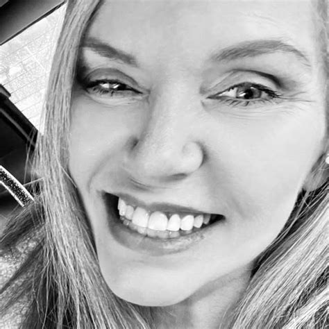 Krista Anderson Emozenflow • Threads Say More