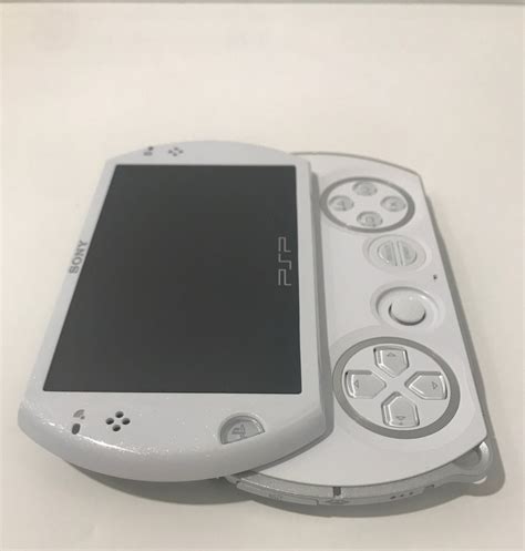 White PSP GO Import Custom Modded Bundle Starter Pack Black Sony ...
