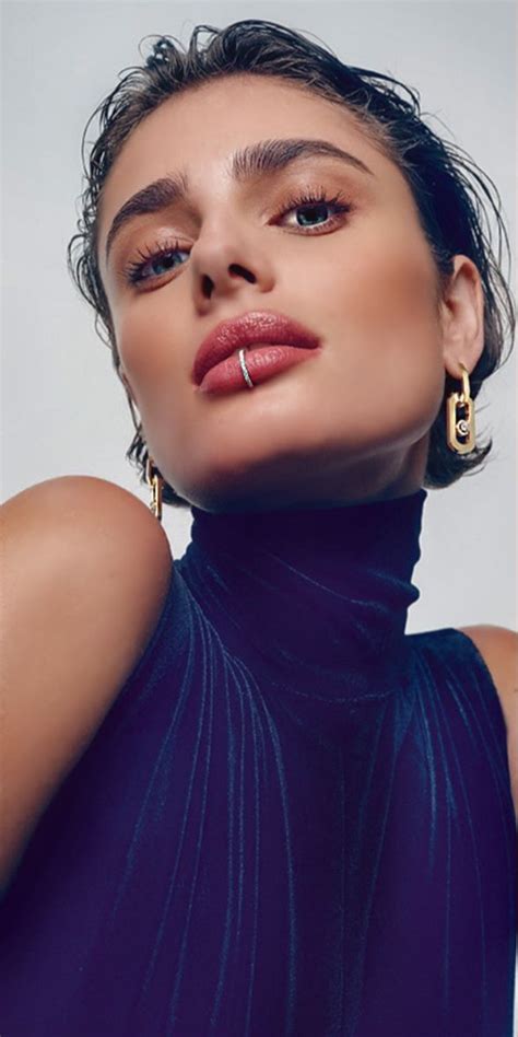 Taylor Hill L Messika L Eleganza Di Ria American Top Model New Look