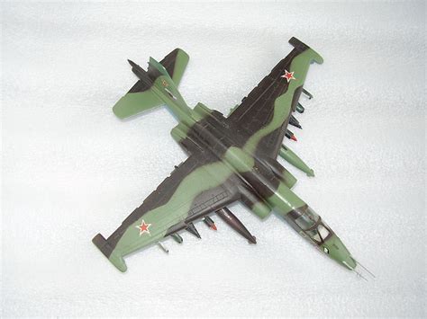 Су-25 — Каропка.ру — стендовые модели, военная миниатюра