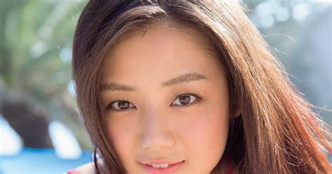 Moemi Katayama 片山萌美 Images 画像