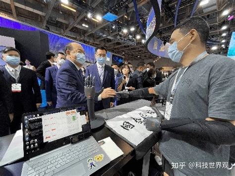 第二十七届澳门国际贸易投资展览会开启 澳门特首点赞brainco强脑科技 知乎