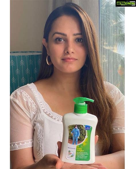 Anita Hassanandani Instagram Who Said You Cant Be On Fire In A Night