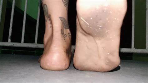 Giantess Milf Unpainted Toenails Dirty Bare Feet Walking At Nite