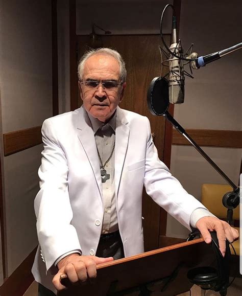 Pioneiro na música religiosa Padre Zezinho lança 116 disco da