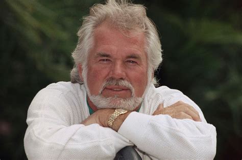 Celebrities Remember Kenny Rogers Musical Legacy