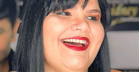 Grávida de seis meses Thais Carla posa nua e admite cansaço Me