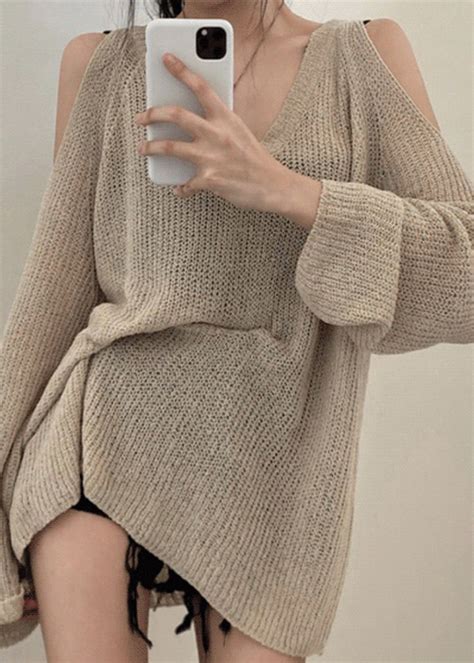 인기폭주살안탐 여름 브이넥 시스루 그물 망사 루즈핏 간절기 여리여리 데일리 숄더 오프 오픈 어깨 트임 롱 니트 티