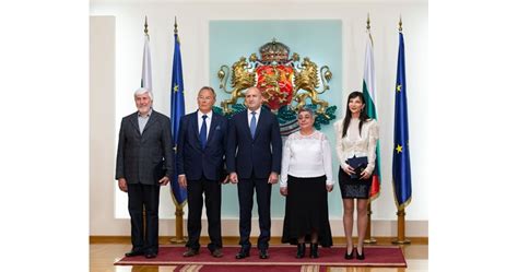 Румен Радев удостои с Почетния знак на президента 4 изтъкнати дейци на