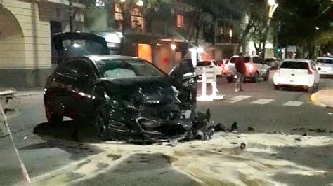 Mañana De Choques En Caba Un Motociclista Murió Tras Impactar Contra Una Camioneta En