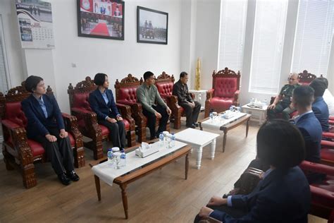 Rektor Unhan Ri Melepas Lima Kadet Mahasiswa S1 Unhan Ri Untuk Mengikuti Program Pertukaran