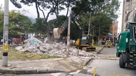 En el centro de Medellín fue demolida una estructura que era utilizada