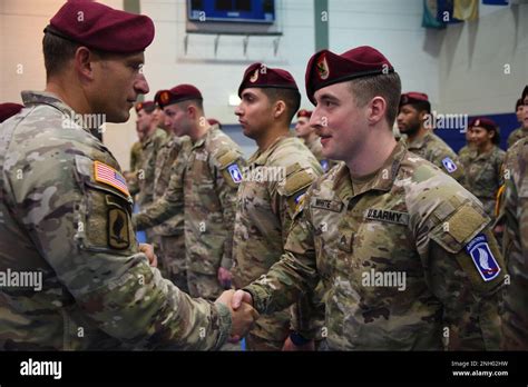U S Army Col Michael Kloepper Commander Of 173rd Airborne Brigade Shakes Hands With