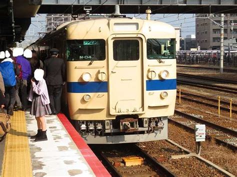 115系3000番台「瀬戸内色」・岩国駅（2023年12月30日） 星とカワセミ好きのブログ 楽天ブログ