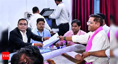 Amit Jogi Amit Jogi Takes On Cm Baghel Patan Now A 3 Way Contest