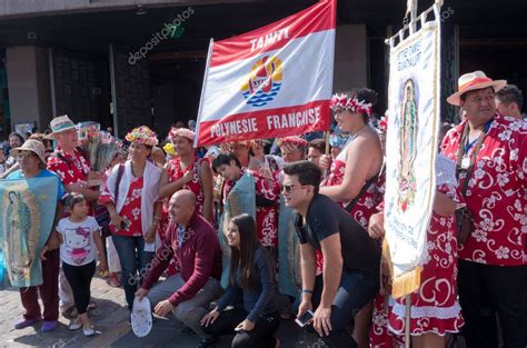 Ciudad De M Xico M Xico 12 De Diciembre De 2016 Peregrinos Celebran